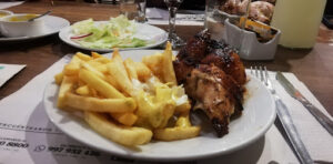 Villa Chicken Miraflores | Las Mejores Pollerías en Miraflores